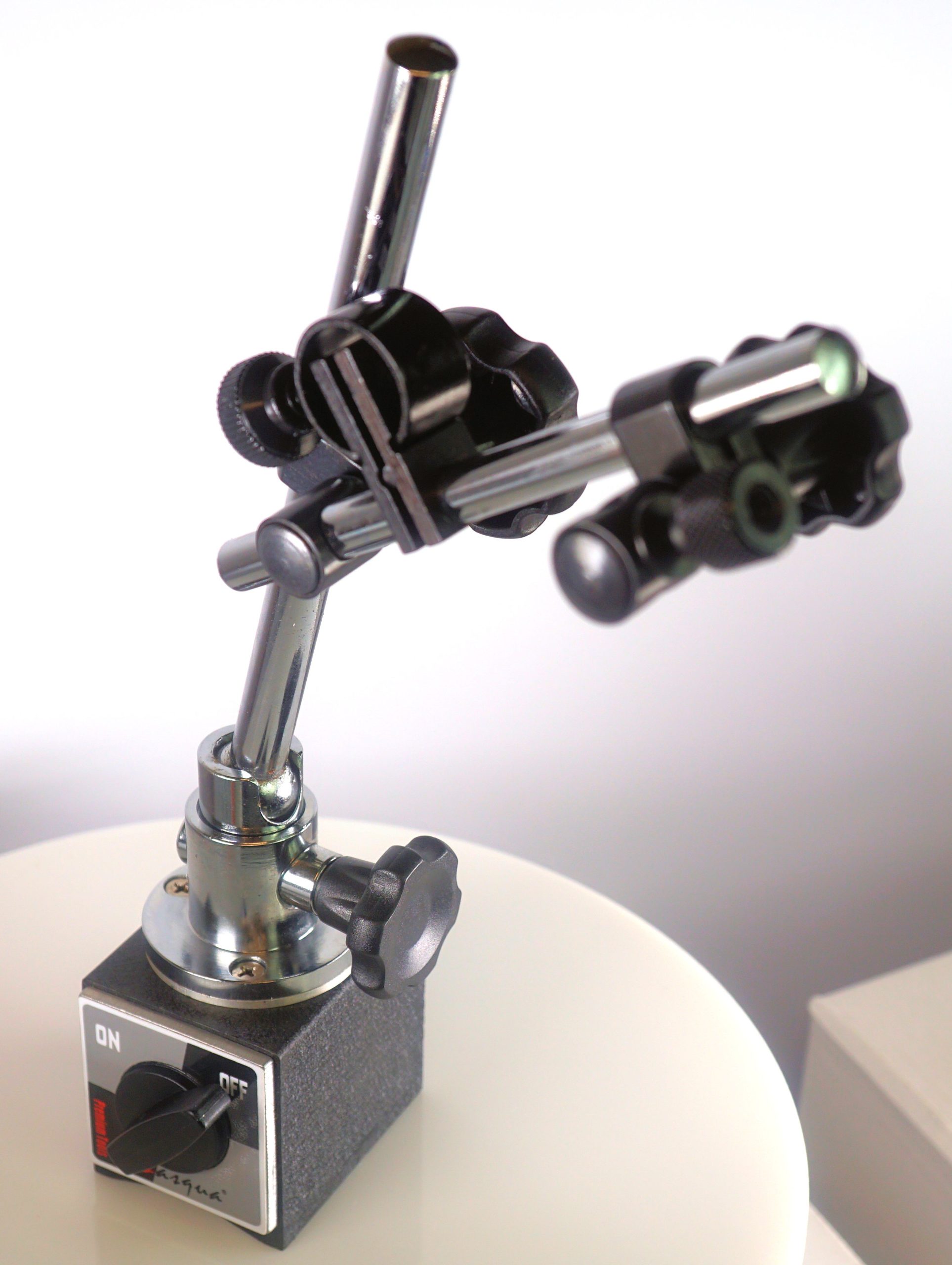 Daqsua Highly Universal Magnetic Base 80KG