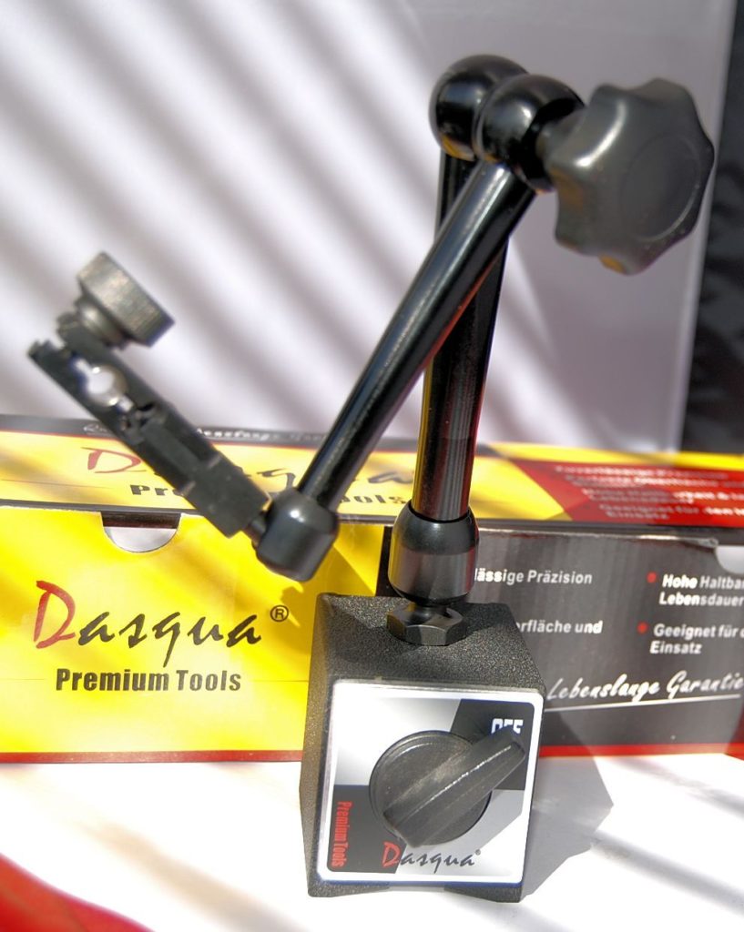 Dasqua 100 KG Magnetic Base with Mechanical 3-D Jointed Arm